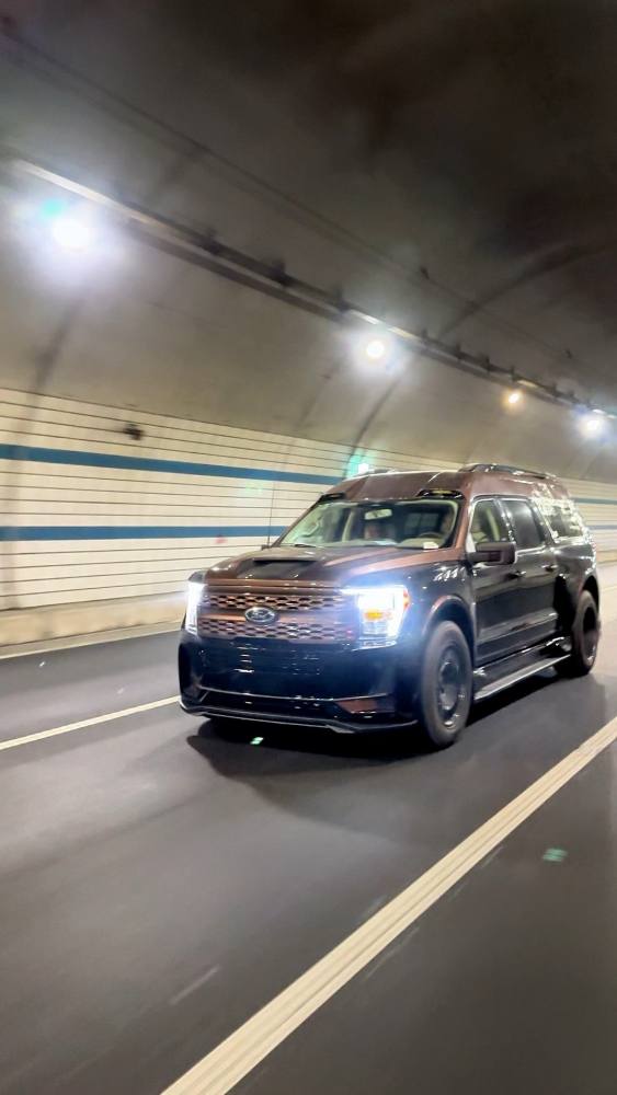 福客特白泽，全尺寸超大SUV ，3.5双T混动版#福客特房车,汽车,新能源,好看视频