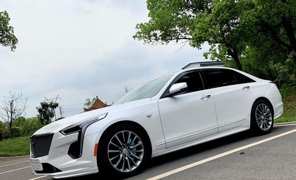 凯迪拉克CT6真的很香？开了13个月，车主有几句话要说_百科TA说