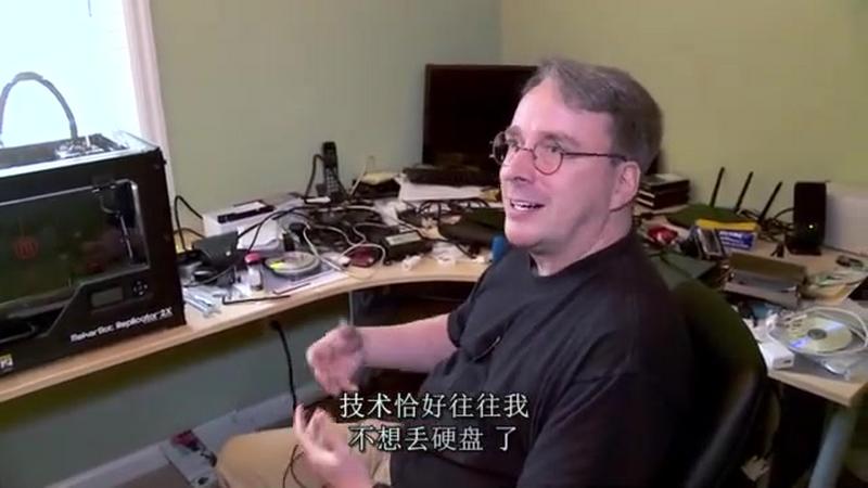 Linux创始人Linus Torvalds带你看看他的办公室~-「高清版」,科技,软件,好看视频