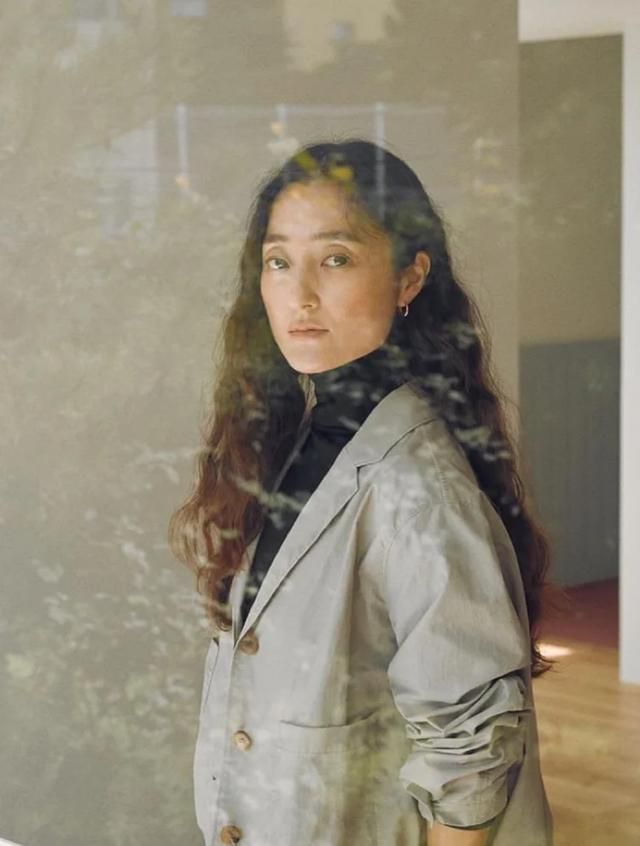 韩国 松弛感”美女,不化妆不p图,真实自然虏获无数粉丝