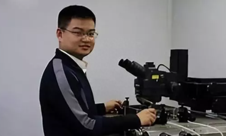 回顾：北大天才帮老美攻克1nm芯片，为何这样的科技突破归属于美国？