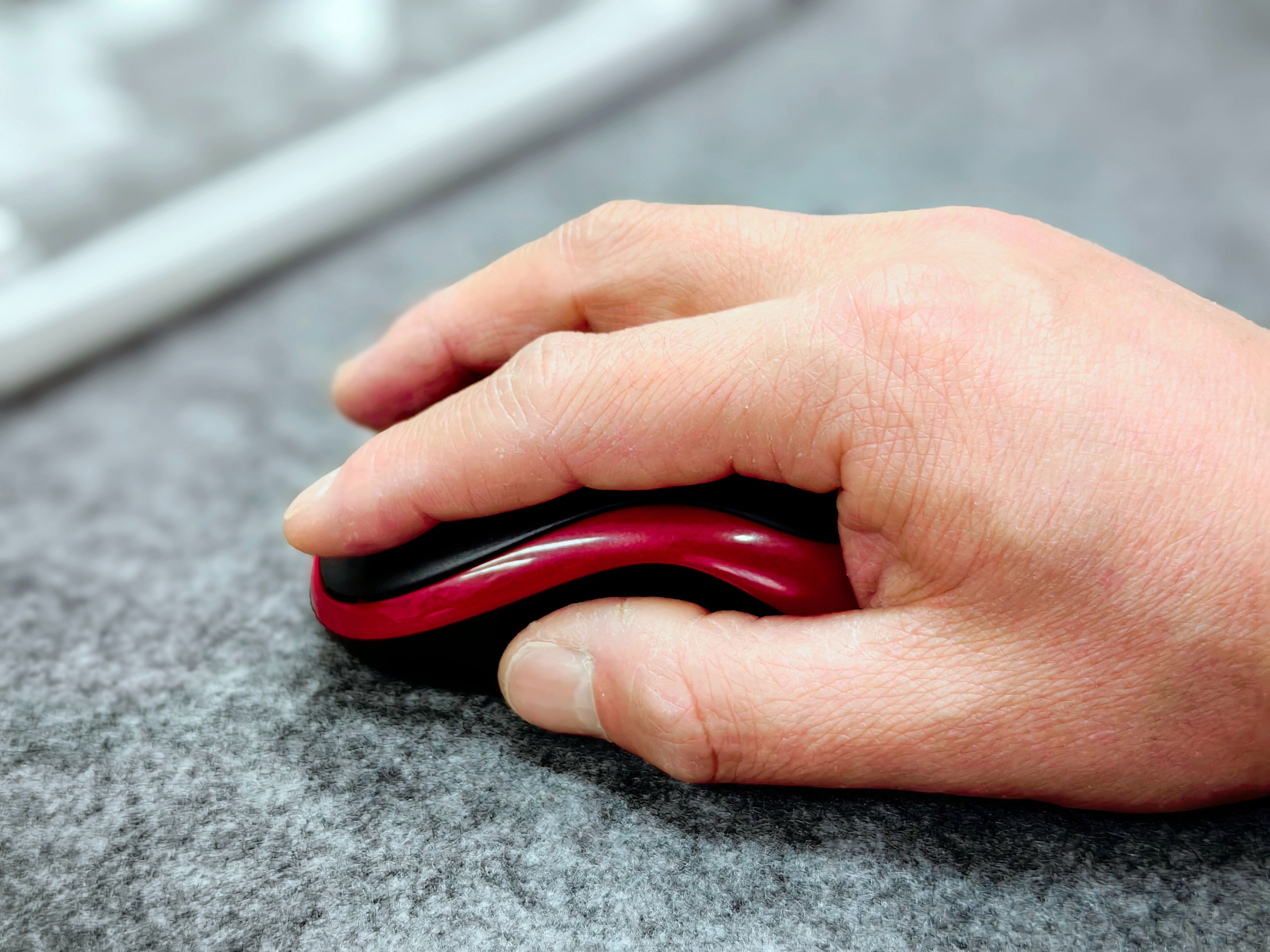 小巧精致，好用不贵，罗技（Logitech）M186无线鼠标评测分享