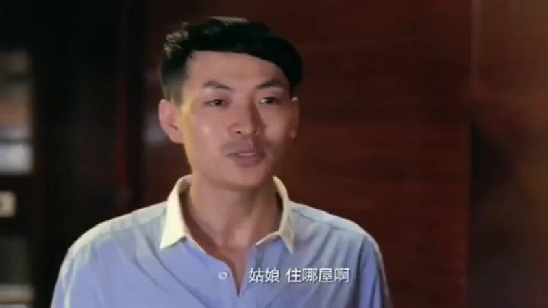 美女独自住宾馆被人尾随绑架,拉进了宾馆房间,其他人却只眼睁睁看着!影视犯罪片好看视频