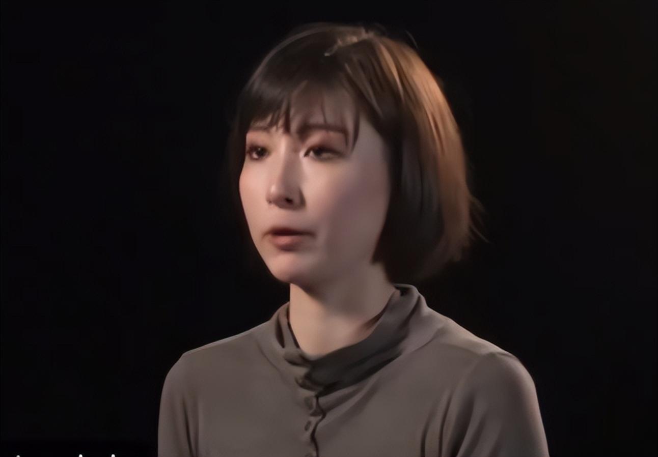 美籍华裔暗黑界抽象派艺术家——哥伦比亚大学Kelly Wang