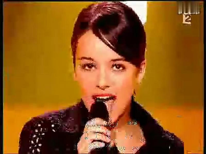 原版原唱《La isla bonita美丽的小岛》演唱：Alizee艾莉婕,音乐,流行音乐,好看视频