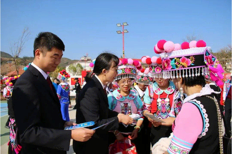 普法强基｜这抹 检察蓝”让少数民族群众的普法 大餐”更丰富