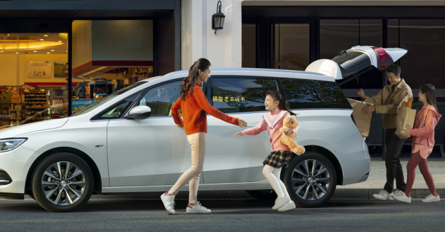 别克GL6大6座MPV，标配6AT自动挡，从15w降至9.9w，可惜无人识货-有驾