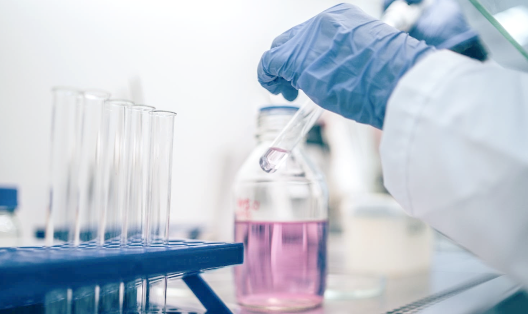 细胞培养基指南：DMEM与RPMI-1640的独特用途