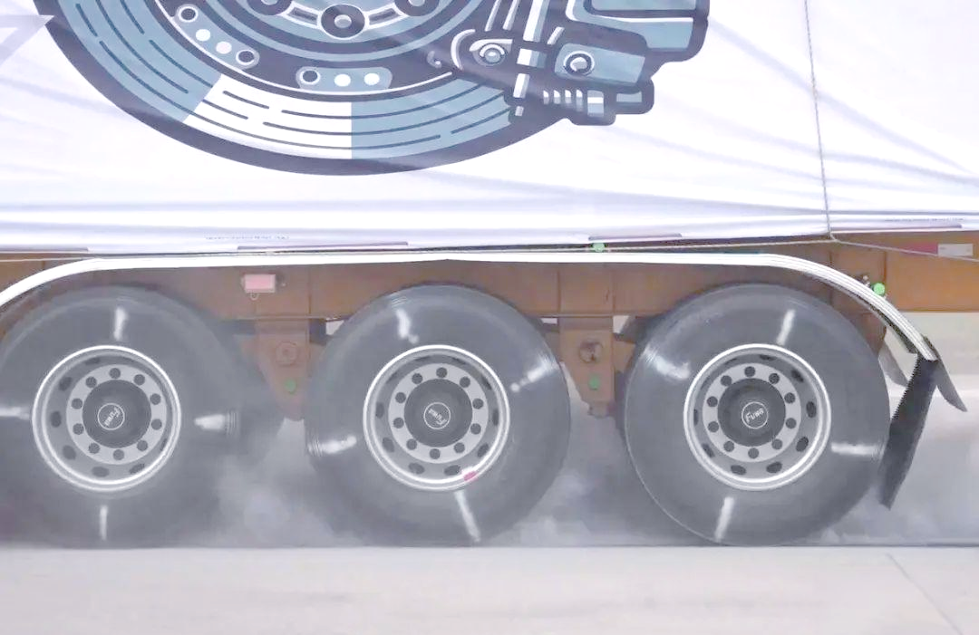 深入解析ABS/EBS/AEBS系统：谁将领跑刹车界的未来？-有驾