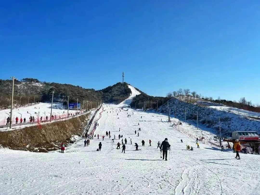 共赴冰雪之约|在北京去哪滑雪?收藏!这些滑雪场纷纷开板啦!
