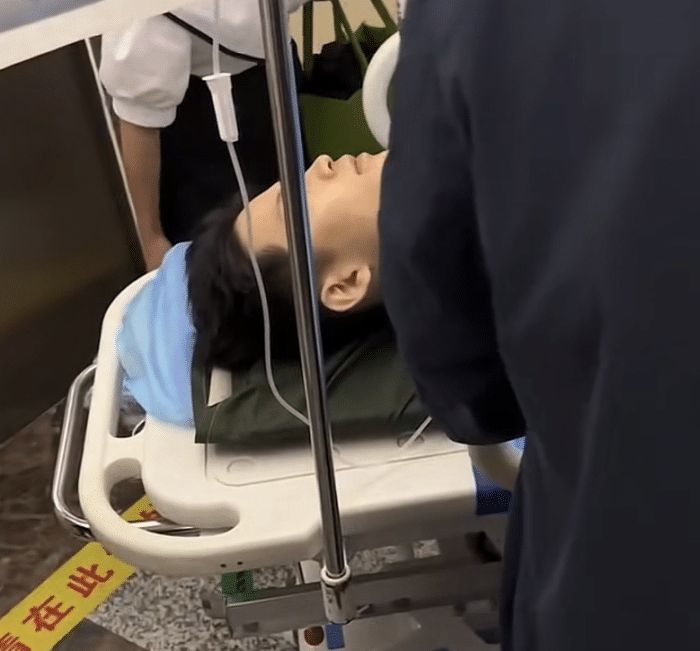 网红石佳明被砍掉手后续：手术12小时已度过危险期，家人发声回应