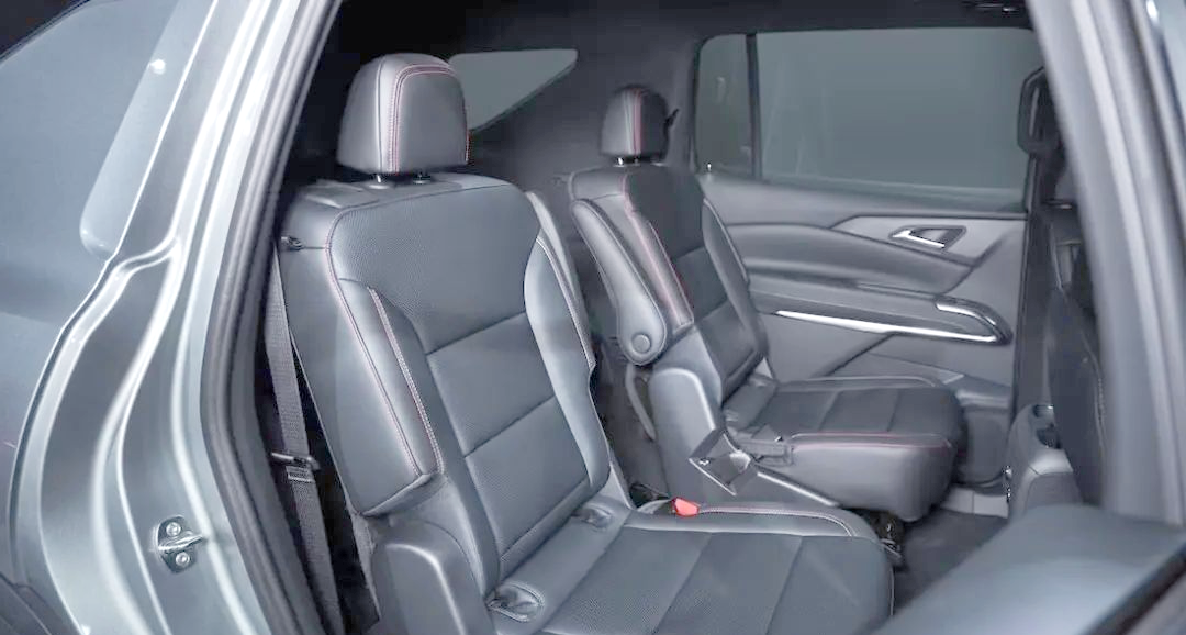 雪佛兰巡领者SUV升级，2.5T发动机与C1XX-2平台带来新体验-有驾