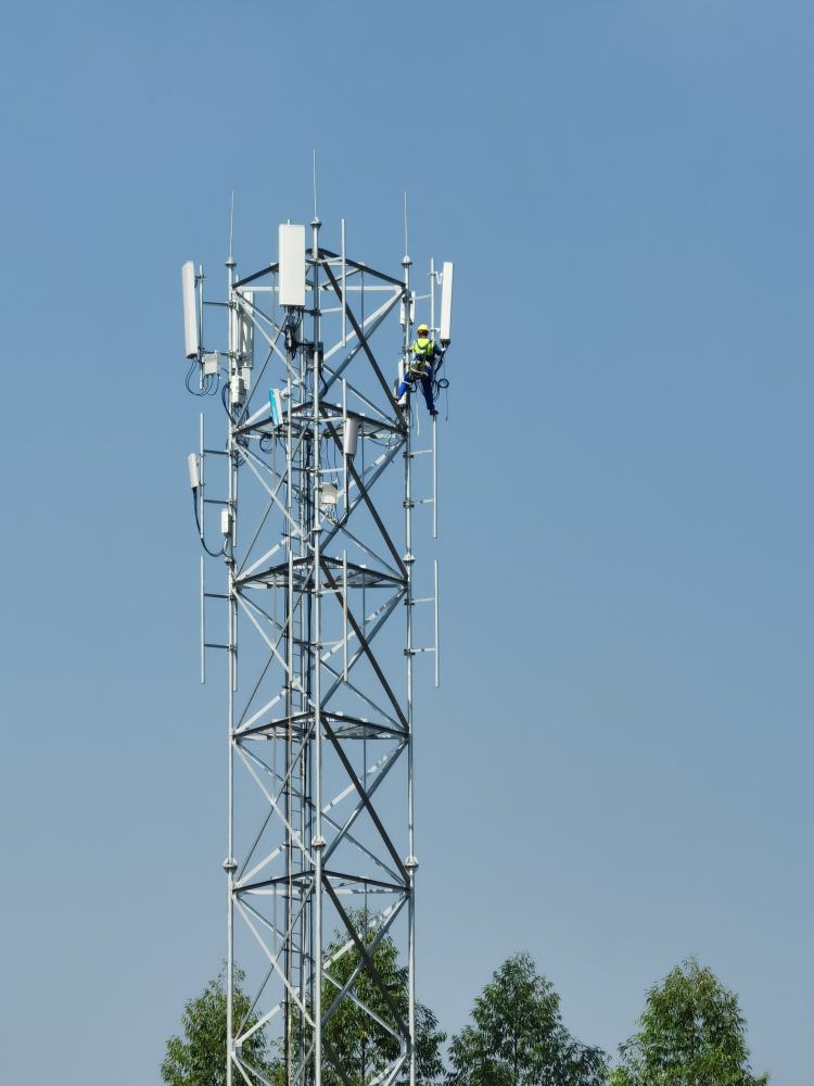 玉林移动700M 5G基站建设，为城乡发展“加档提速”,科技,通信,好看视频