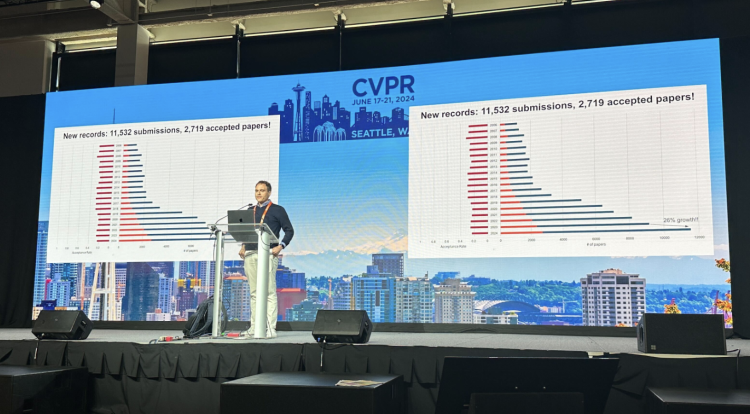CVPR现场直击｜1.2万人涌入的AI顶会，华人主导的最佳论文，和彻底被“Sora”改造的CV