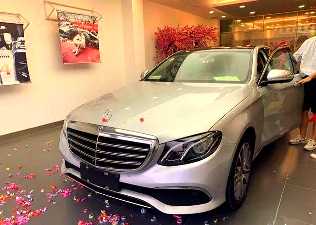 立标奔驰E300L：在满街大标中脱颖而出的理由-有驾