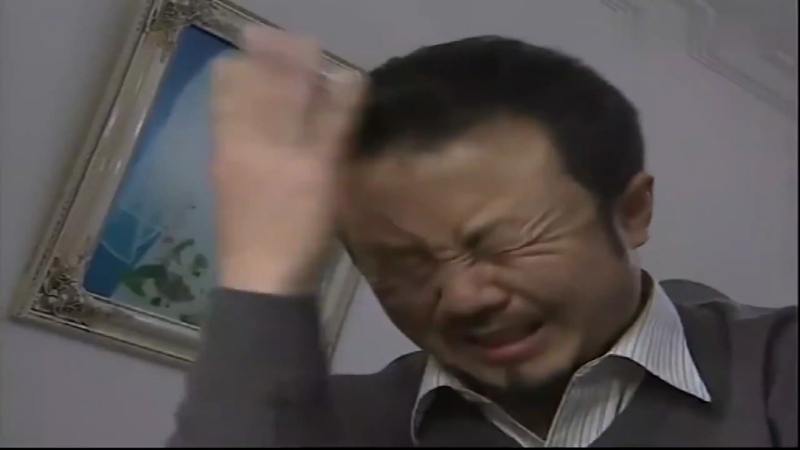 酒民胡四海:大叔晚上喝酒,在卧室里面撒尿,第二天起来羞愧难当影视警匪犯罪好看视频