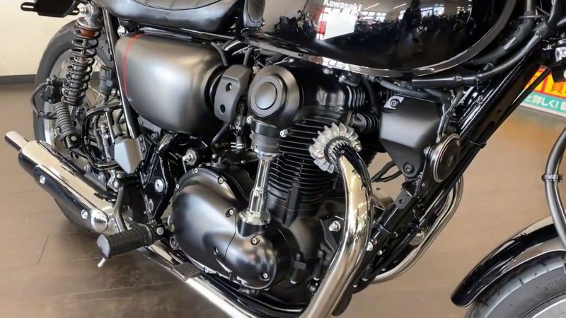 川崎复古街车W800，售11.59万配ABS，油耗4.6，听听双缸声浪如何,汽车,摩托车,好看视频