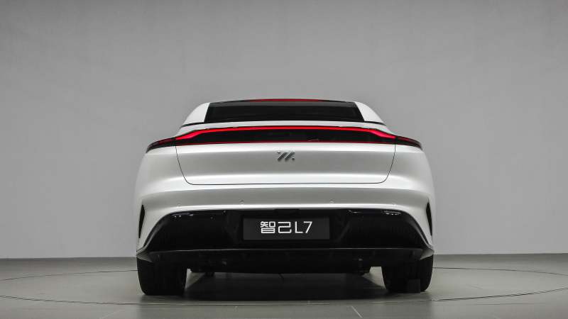 车长5098mm轴距3100mm，智己L7价格来了预售40.88万，续航615KM,汽车,车评,好看视频