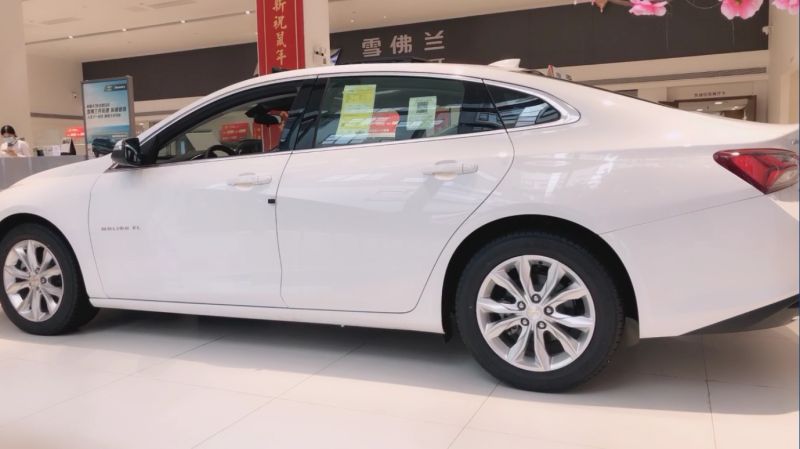 高配2.0T四缸+9AT变速，才16万不香？长超4米9，还大过雅阁,汽车,车评,好看视频