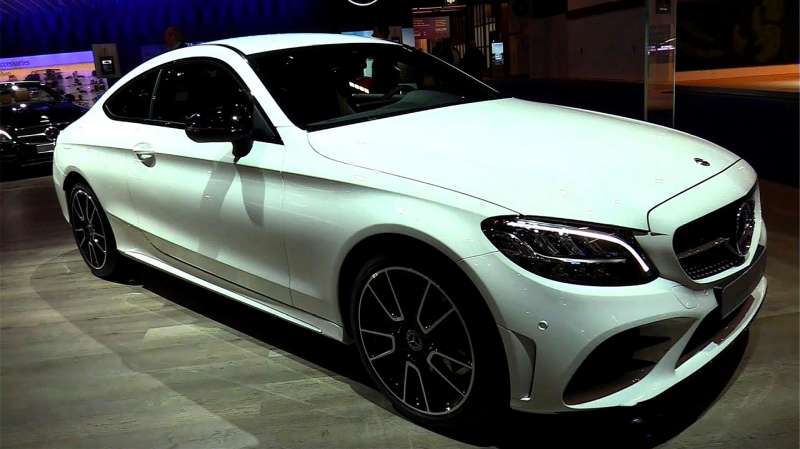 奔驰扛不住了！30.78万降到22.62万，1.5T+48V还买啥奥迪A4L,汽车,车评,好看视频