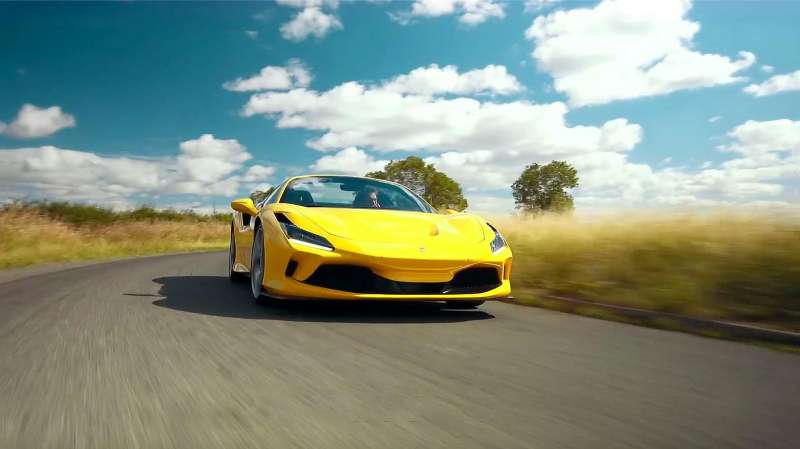 Cars01字幕组丨史上最快V8敞篷“跃马”——法拉利F8 Spider,汽车,车评,好看视频