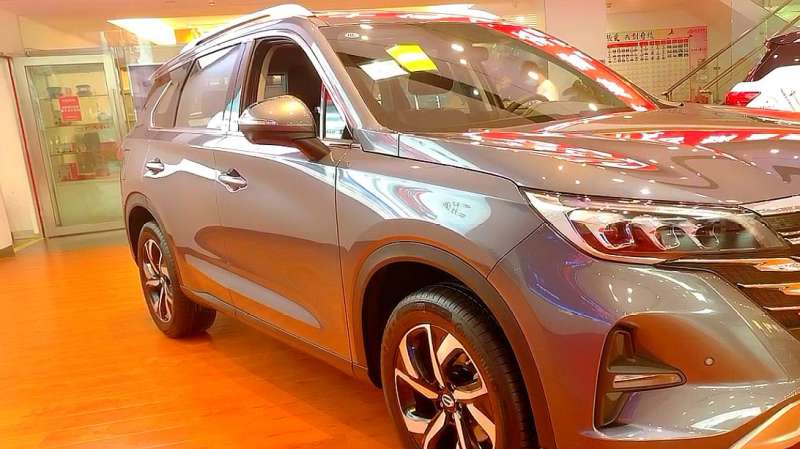 不该冷落的“B级”SUV！无缝隙做工，标配1.5T带爱信6AT传动,汽车,车评,好看视频