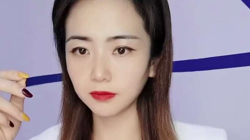 丰田普拉多真是性价比极低，内饰全是塑料，不是为了信仰谁会买？汽车评测导购好看视频