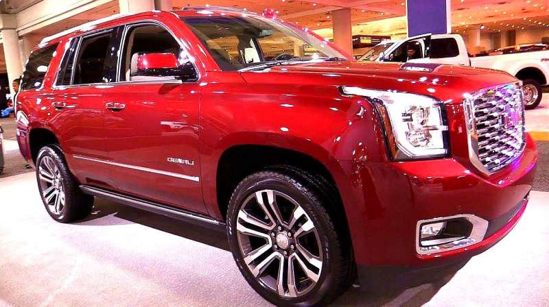 GMC下手真狠！一口气暴降20万，6.2L+V8+10AT爆624Nm秒杀ESCALADE,汽车,车评,好看视频