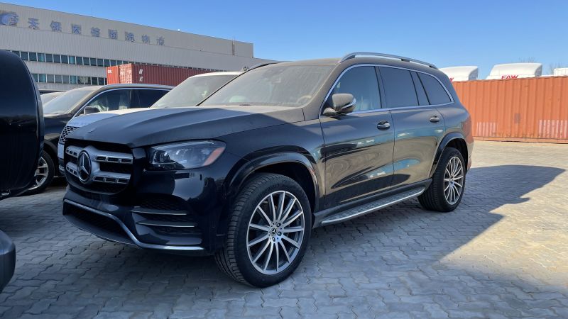 顶级配置的奔驰GLS580，搭载4.0T八缸发动机，媲美迈巴赫GLS600,汽车,车评,好看视频
