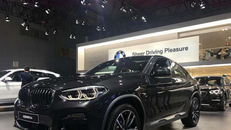 宝马最美的一款轿跑SUV，2.0T+8AT轴距2864mm，还买什么GLC,汽车,车评,好看视频