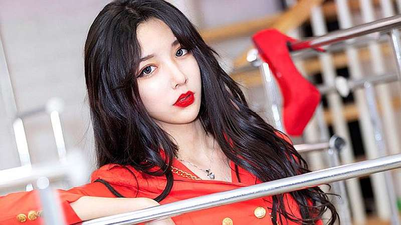 百万粉丝的Abbily直播间打嗝，还被夸可爱，听着都感觉恶心,娱乐,娱乐周边,好看视频