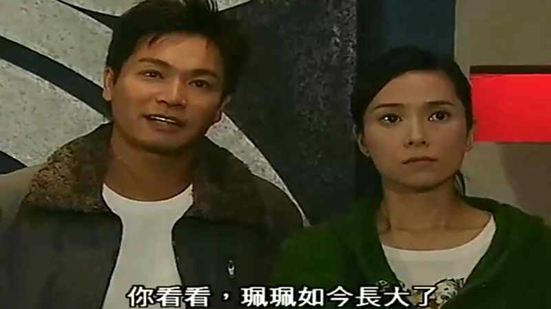 佩佩终于鼓起勇气走上舞台跳钢管舞，没想到她表现得这么好！影视爱情好看视频 