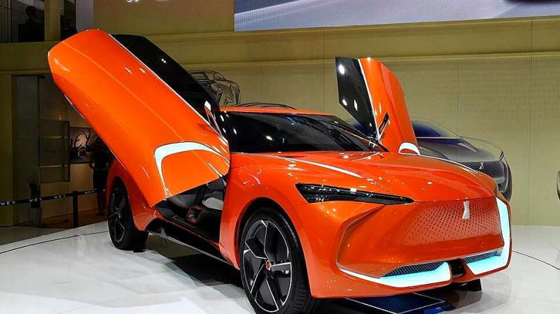 WEY家族“再添一员”！续航710公里，零百4.5S，家庭式对开门设计,汽车,车评,好看视频