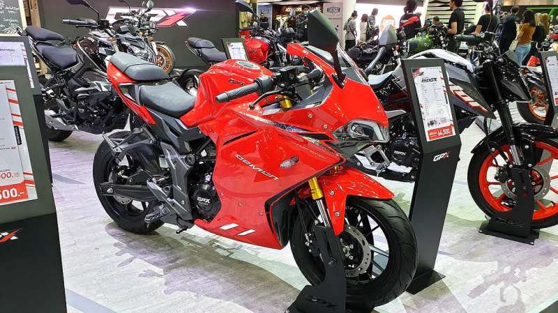 2020款GPX Demon 150 GR高清鉴赏，这颜值给我一个不买的理由！,汽车,汽车周边,好看视频