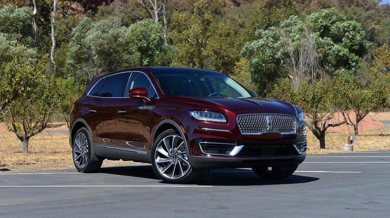 又一中大型豪华SUV上市！纯进口+8AT，39.88万起比奥迪Q5L厚道,汽车,车评,好看视频