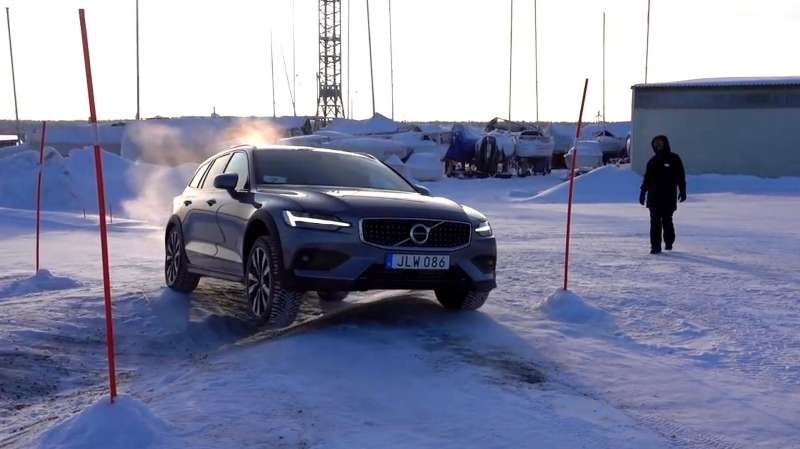 沃尔沃全新V60曝光！搭2.0T+8AT，轴距超2米8，本月上市,汽车,车评,好看视频