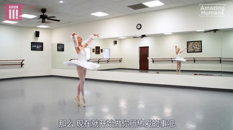 “我本以为自己的芭蕾生涯会在20岁结束，但我跳了整整70年”。Suzelle Poole女士从7岁起就开始学习芭蕾舞了，但她没有像其他的舞者 ...